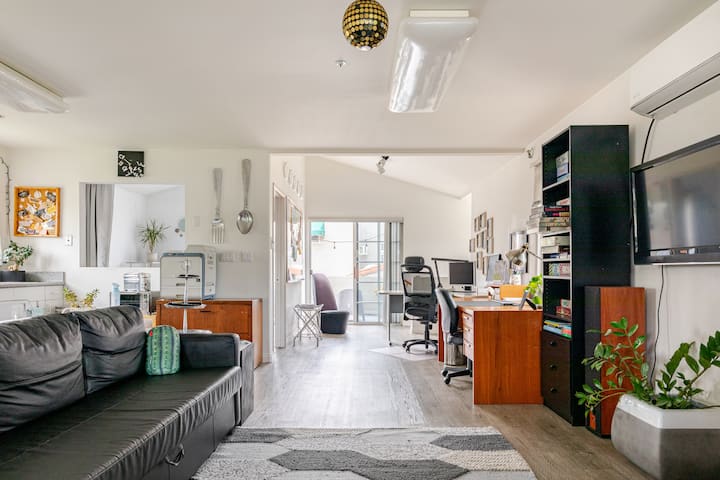 Contemporary Studio With Small Town Charm - Arts District - Los Angeles