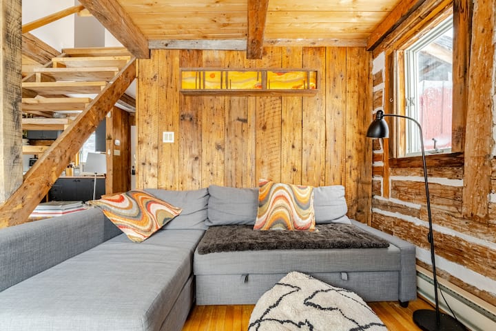 Private Cabin In The Mountains Of Sutton - Sutton