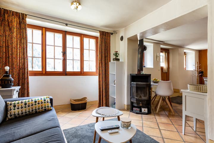 Studio 40m Dans Chalet Avec Terrasse, La Fouly - Canton du Valais