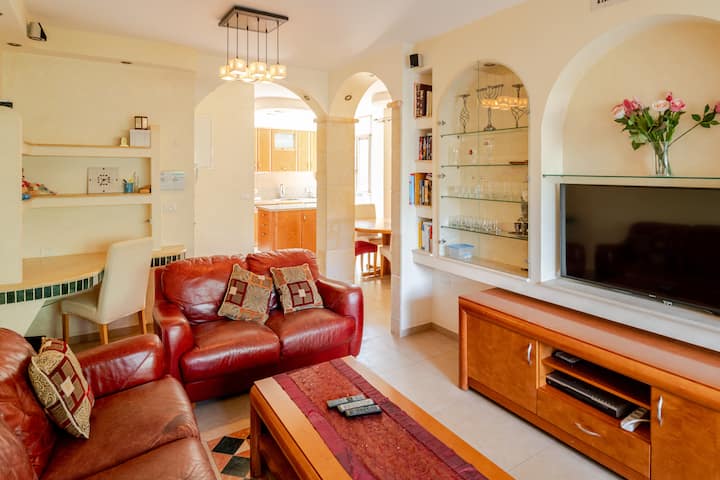 Lovely Apartment In Talbiya - Jerusalem