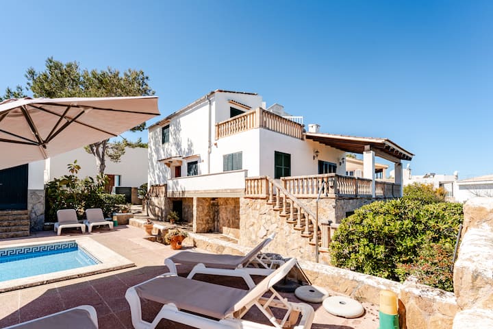 Private Pool, Sea & Mountain View. 9 Beds 5 Rooms - Artà