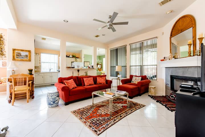 Luxury Has A Great Location: Two Room Guest Suite! - San Antonio