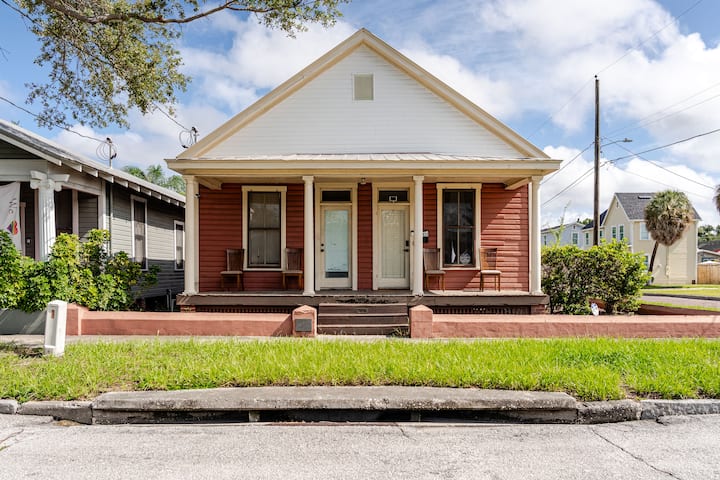 Historic Bungalow In Ybor City - Tampa, FL
