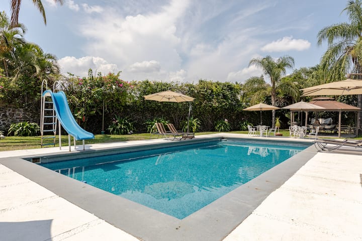 Casa Y Albercaclimatizada Luxury Garden Cuernavaca - Jiutepec