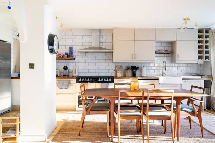 Mid Century Vibes - 2 Bedroom King's Cross - Tottenham Hotspur Stadium