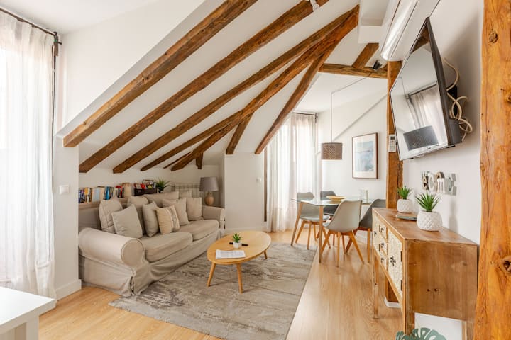 Fantastic Penthouse In La Latina 2br* 2bath* 6p - Madrid