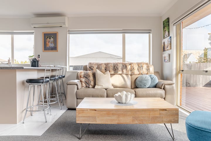Cockle Bay 2 Bedroom Unit - Waiheke Island