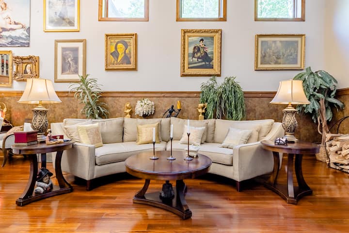 Castle In The Woods-private Queen Room - Travelers Rest, SC