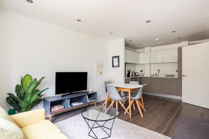 Upstay Serviced Apartments Station Suite - Cambridge