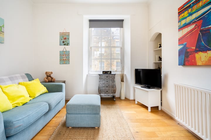 Discover Edinburgh's Royal Mile From An Old Town Apartment - Édimbourg
