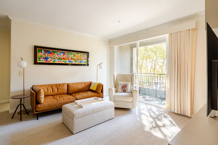 La Jolla Resort Style Luxury Condo - San Diego, CA