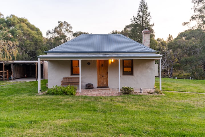 Stone Cottage (Circa 1862) - Ballarat