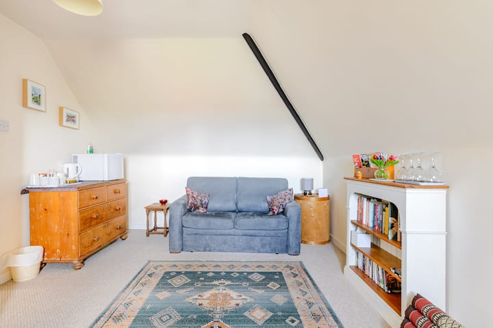 Entire Guest Suite, Continental Breakfast Included - Ross-on-Wye