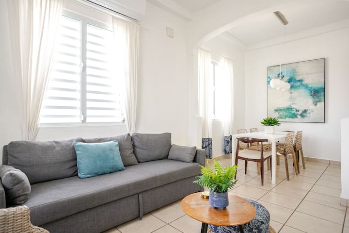 Remodeled 3-story Apartment In Heart Of Santurce - San Juan