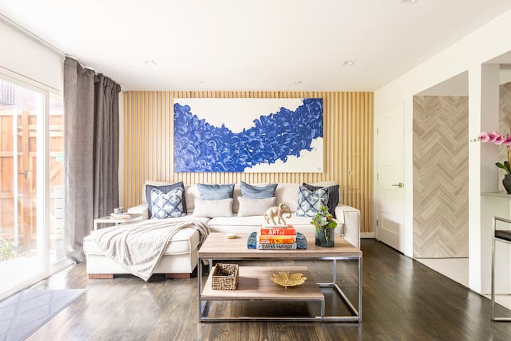 High-spec Opulent Townhouse In Oak Lawn - Highland Park, TX
