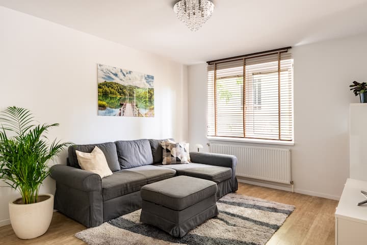 Free Parking | 6 Mins To U4 | Green Quiet District - Perchtoldsdorf