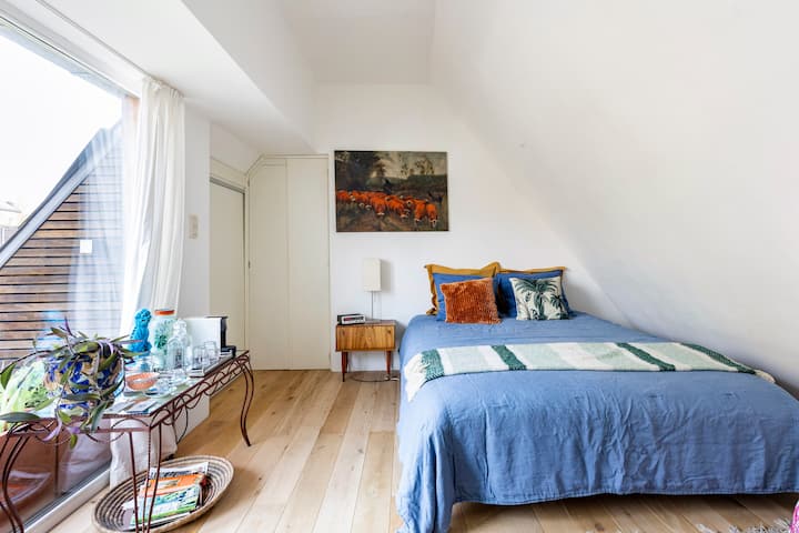 Cosy Room, Eco House, Green Village - Manage