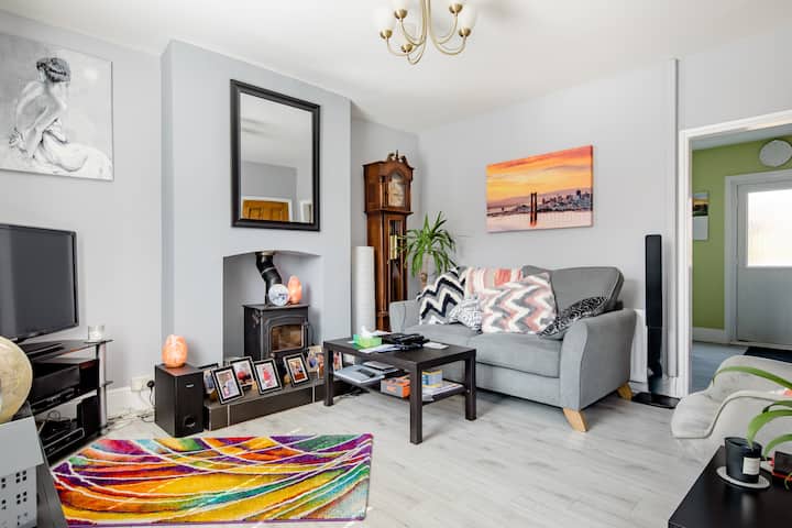 Towcester Town. Nearby The Main High Street - Towcester