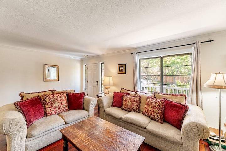 Clean & Spacious, 4 Bed/3bath, Burlingame - Belmont, CA