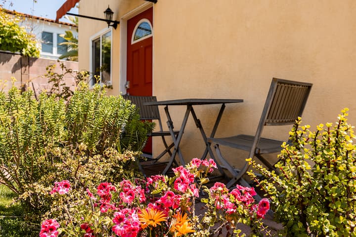 Chic Private Guesthouse: Reduced Rates! Pet Policy - ビバリー・ヒルズ, CA