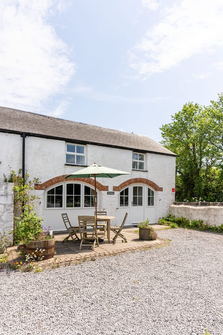 Sleeps Four, Minutes From The Beach - Freshwater East