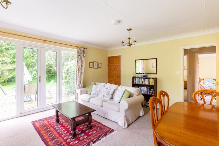 Gilt Cottage On Elmfield Farm Near Canterbury - Kent