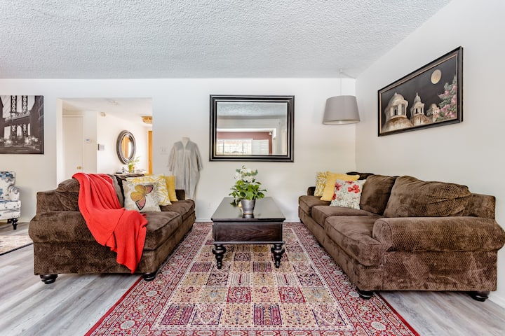 Private Two Bedroom Oasis - Los Angeles, CA