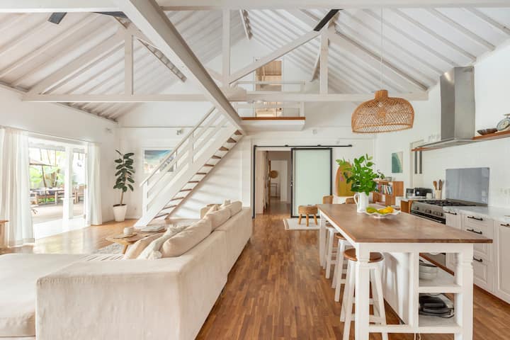 Walk To The Beach-gorgeous Designer Villa - Kuta