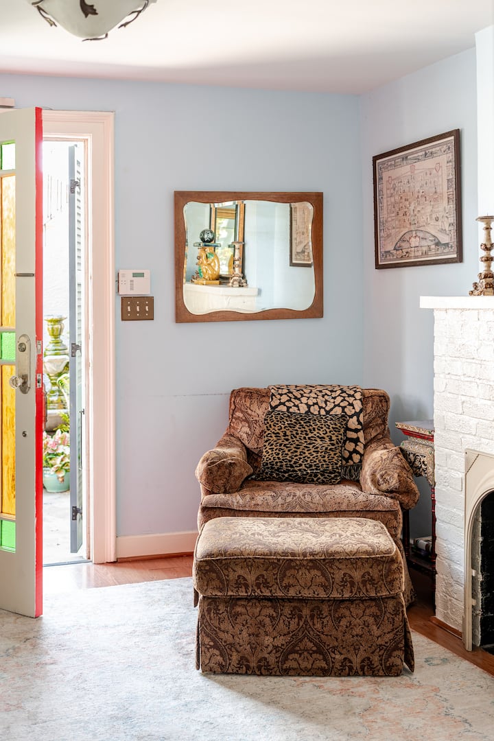 Cozy Apartment In The Marigny - United States