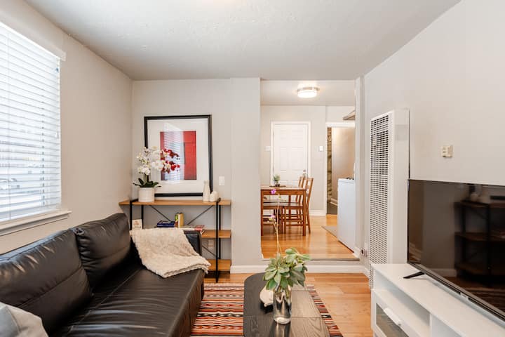 Two Bedroom Apartment Downtown Fairfax W Parking - San Francisco Bay Area, CA