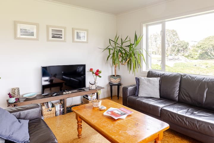 Sea La Vie
A Slice Of Paradise - Waihi