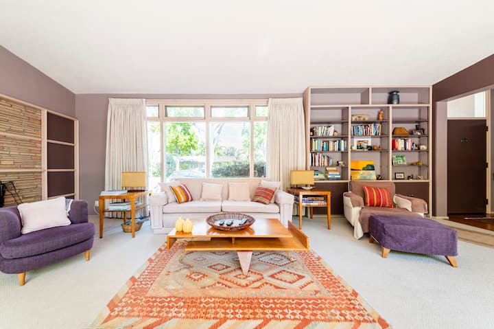 Colorful Bed/bath In 50s Rancho - Long Beach, CA