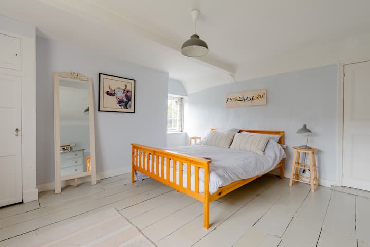 Double Room In Rustic Farmhouse - Taunton