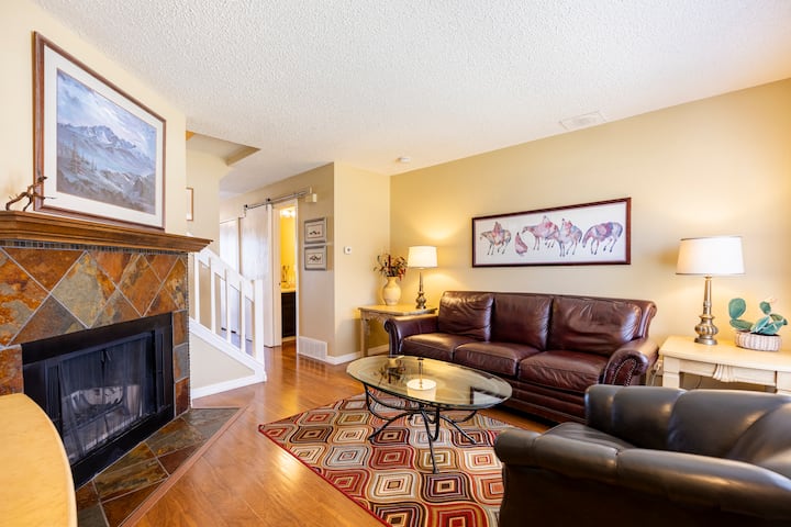 Red Canyon Place - Colorado Springs, CO