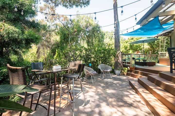 Canyon-view Terrace With Hummingbirds - San Diego, CA