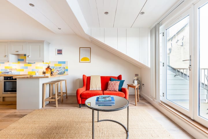 Ilfracombe Penthouse With Stunning Views Near Tunnels Beach - Ilfracombe