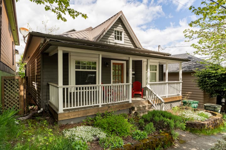 Urban Retreat-sauna-craftsman-pets-backyard - Seattle, WA