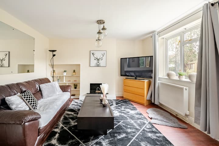 Charming 3 Bed Home Near Southampton Hospital - Southampton