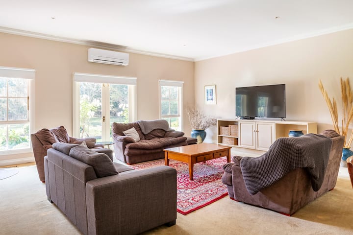 Burrendah House
Mornington Peninsula - Mornington