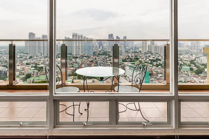 2bedrooms, 2 Bathrooms, Free Parking, Great View - Pasig