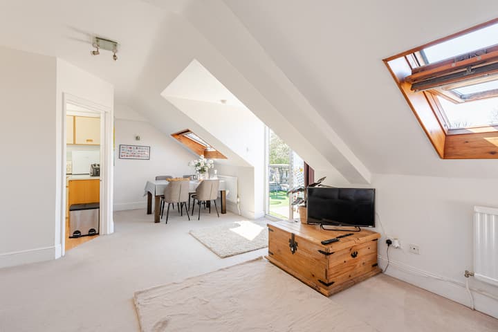 Riverside Apartment With Balcony In Gorleston - Great Yarmouth