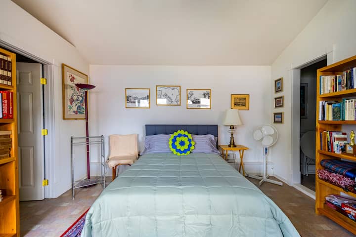 Cozy Private Guesthouse - Manitou Springs, CO