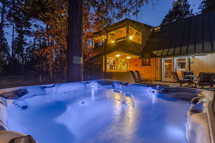 Near 2 Yosemite Gates - A-frame/hot Tub/wood Stove - Yosemite West, CA