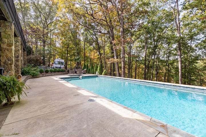 Roomy Renovated Home Near University Of Georgia - Athens, GA