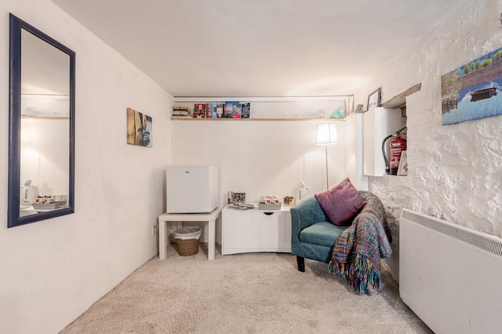 A Tranquil Hideaway In Clifton Village - Bristol