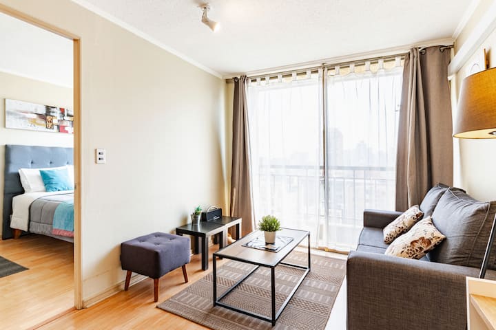 Casco Histórico: A Pasos De La Moneda Y Metro | Ac - Santiago (Chile)