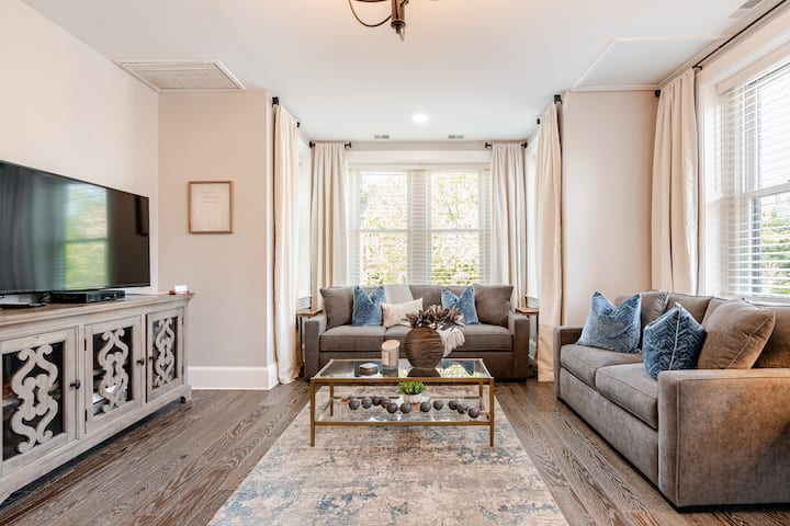 Newly Renovated Luxury Suite Capitol Hill - Washington, D.C., DC