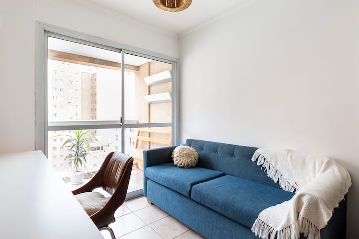 Departamento Luminoso Con Excelente Ubicación - Córdoba