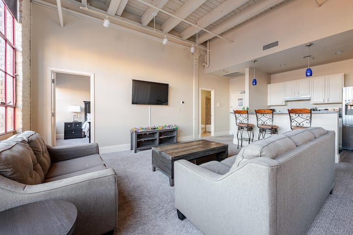 Stunning Downtown Condo "Centralized Cbd Location" - New Orleans, LA