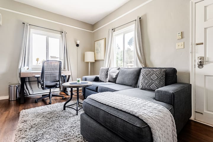 Cozy & Convenient In The Central Of Pasadena - Pasadena, CA
